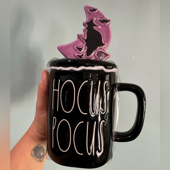Rae Dunn | Kitchen | Rae Dunn Hocus Pocus Halloween Mug With Moon Witch ...